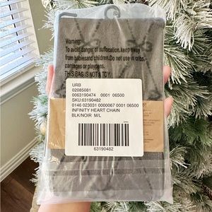 Urban Outfitters | Accessories | New Urban Outfitters Infinity Heart ...